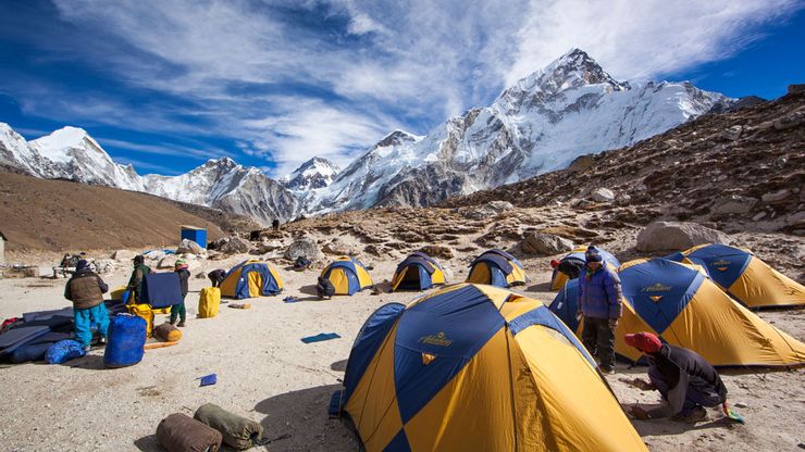 Why Choose the Everest Base Camp Trek with Overnight at Base Camp?